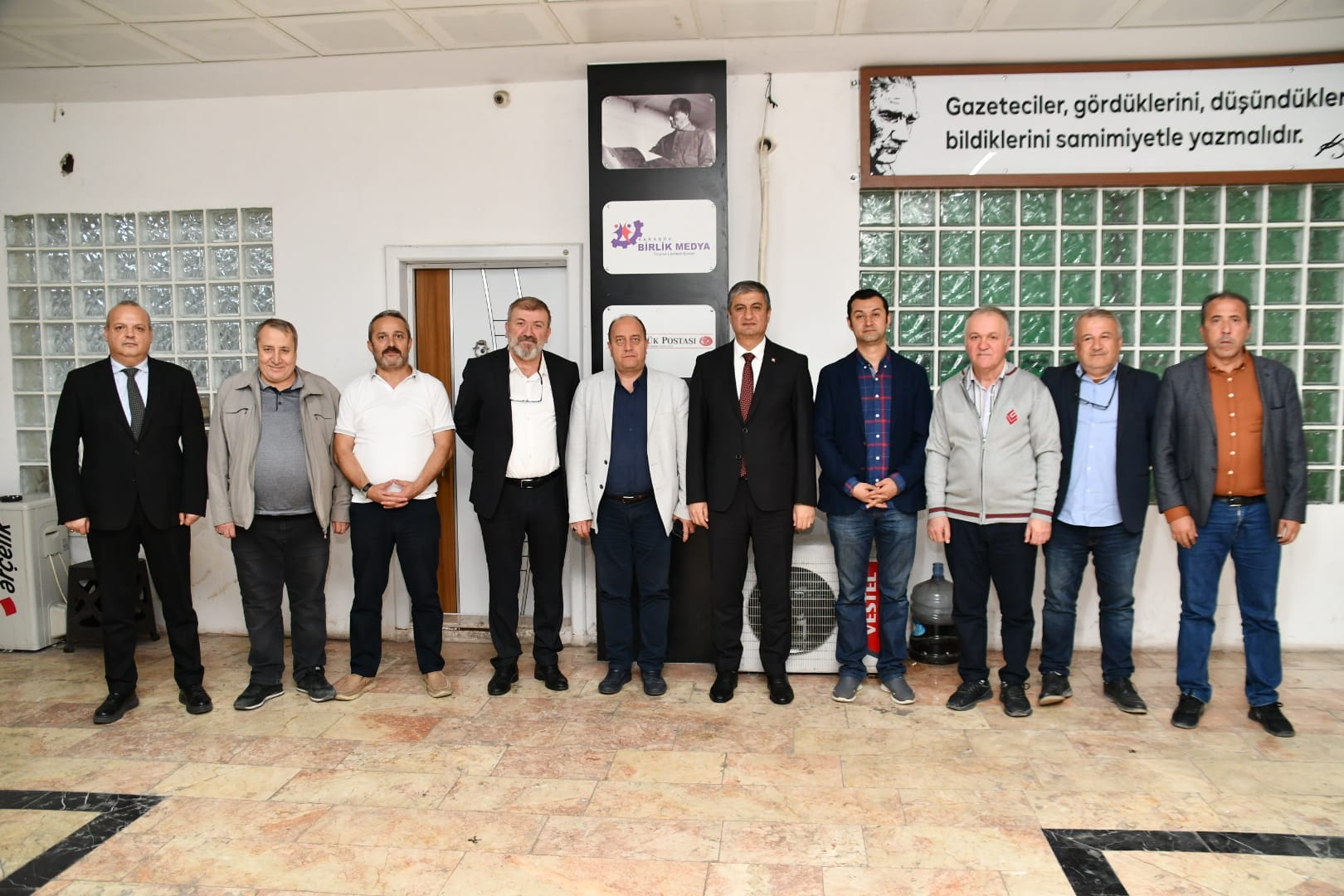 Karabük Valisi Mustafa Yavuz, 68. Kuruluş Yıldönümü Nedeniyle Karabük ... Karabük Valisi Mustafa Yavuz, 68. Kuruluş Yıldönümü Nedeniyle Karabük ...